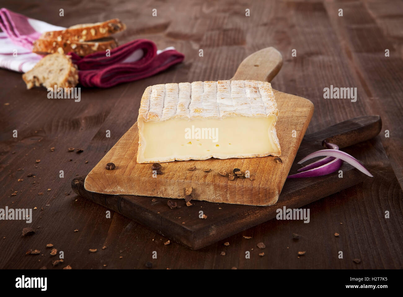 Cheese background. Agricultural vintage style concept Stock Photo - Alamy