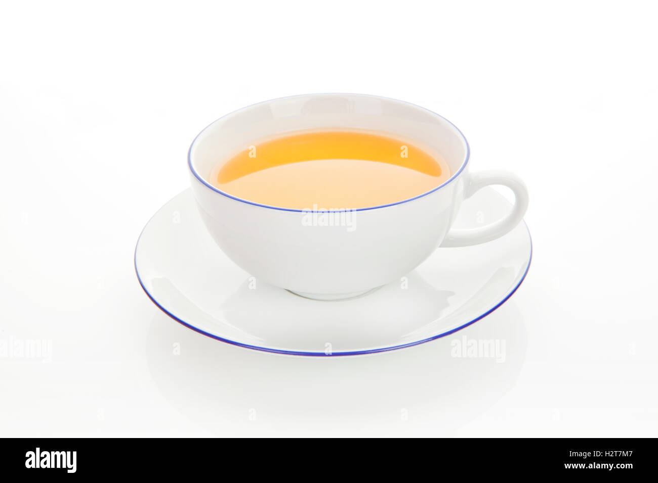 Teacup with green tea isolated Stock Photo - Alamy