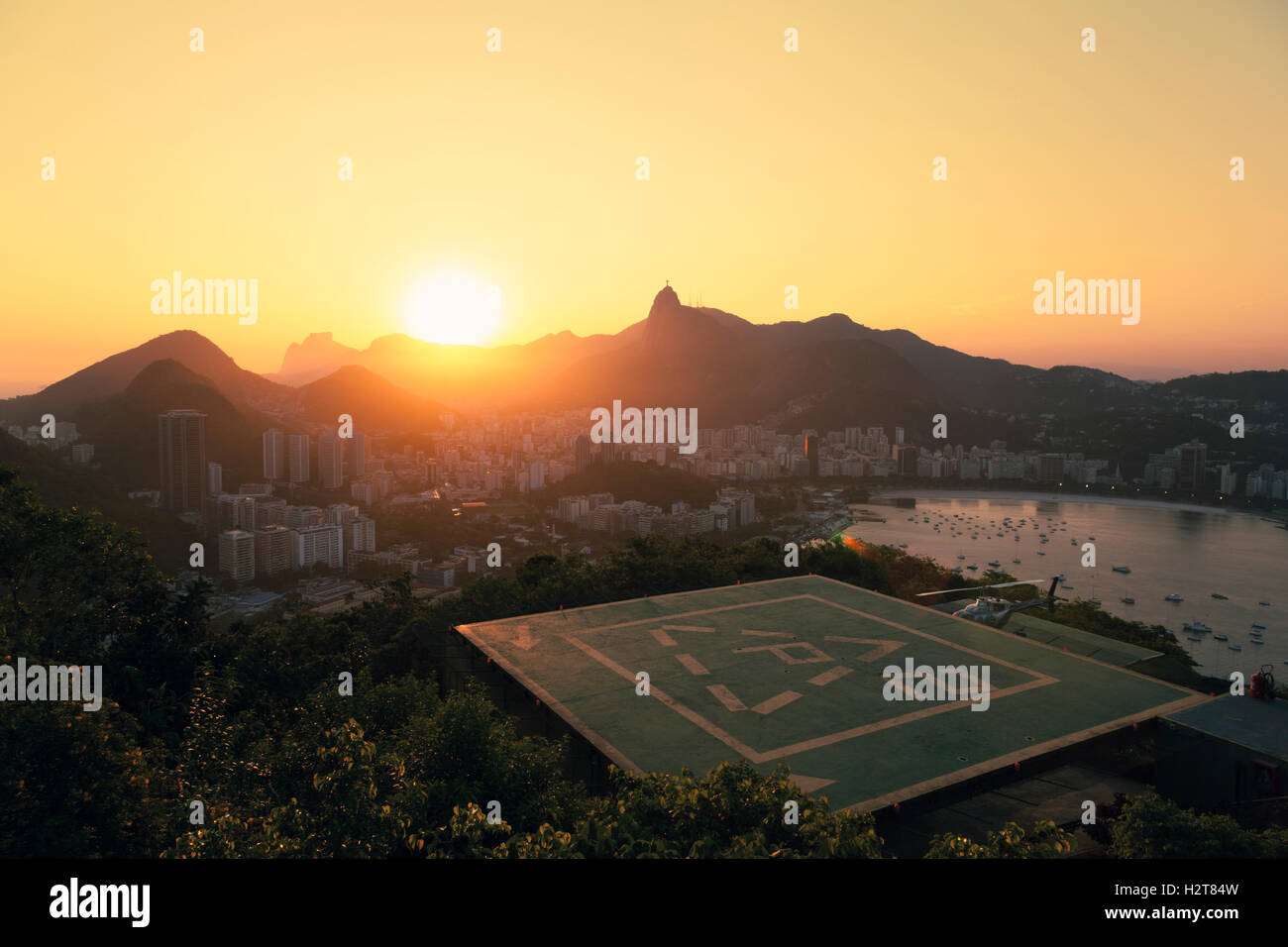 Rio de janeiro cruise hi-res stock photography and images - Alamy