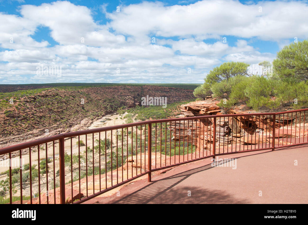 Ross Graham Lookout with sandstone rock cliff and view overlooking the ...