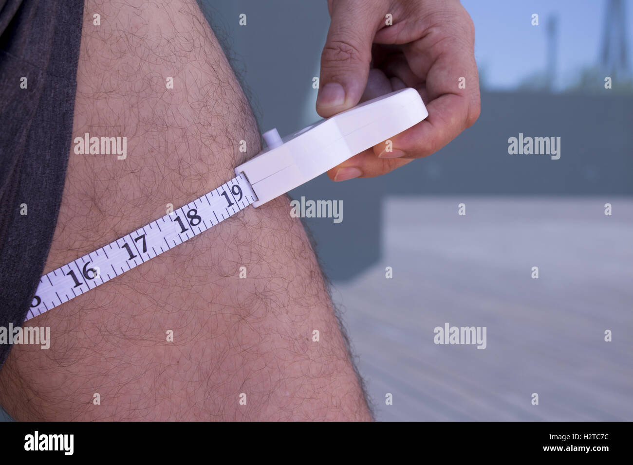 Body fat percentage men hi-res stock photography and images - Alamy