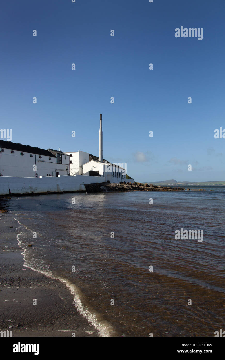 Isle of Islay, Scotland. The Bowmore whisky distillery situated on the ...