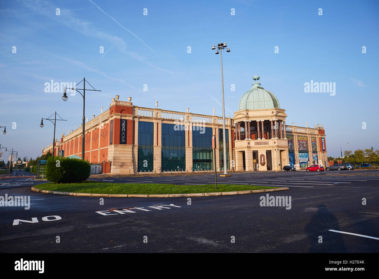 Trafford Centre Sea Life Manchester intu Trafford Centre large indoor ...