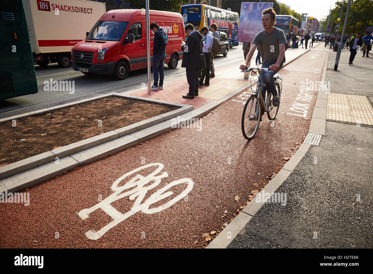 Bike lanes europe hi-res stock photography and images - Alamy