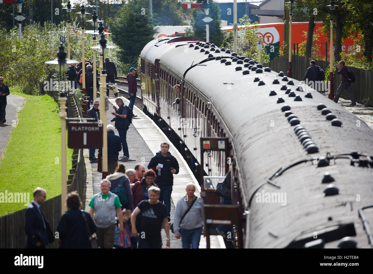 Ramsbottom station east lancashire railway hi-res stock photography and ...