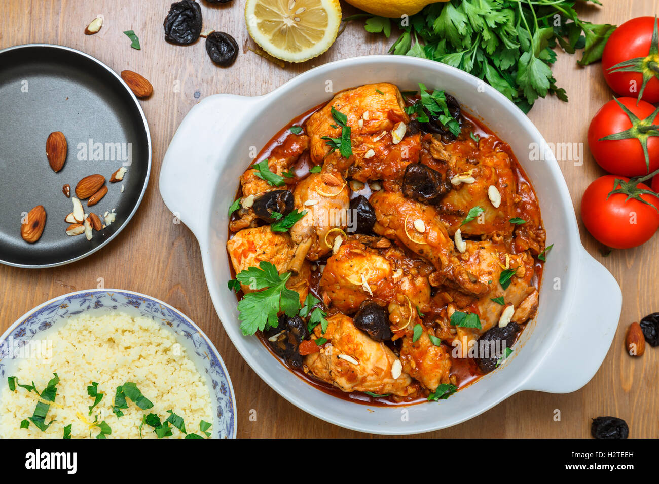 Top view chicken stew hi-res stock photography and images - Alamy
