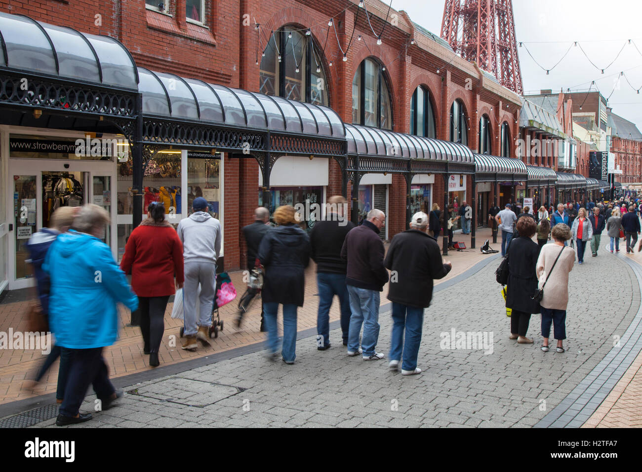 Blackpool Shops Stock Photos & Blackpool Shops Stock Images - Alamy