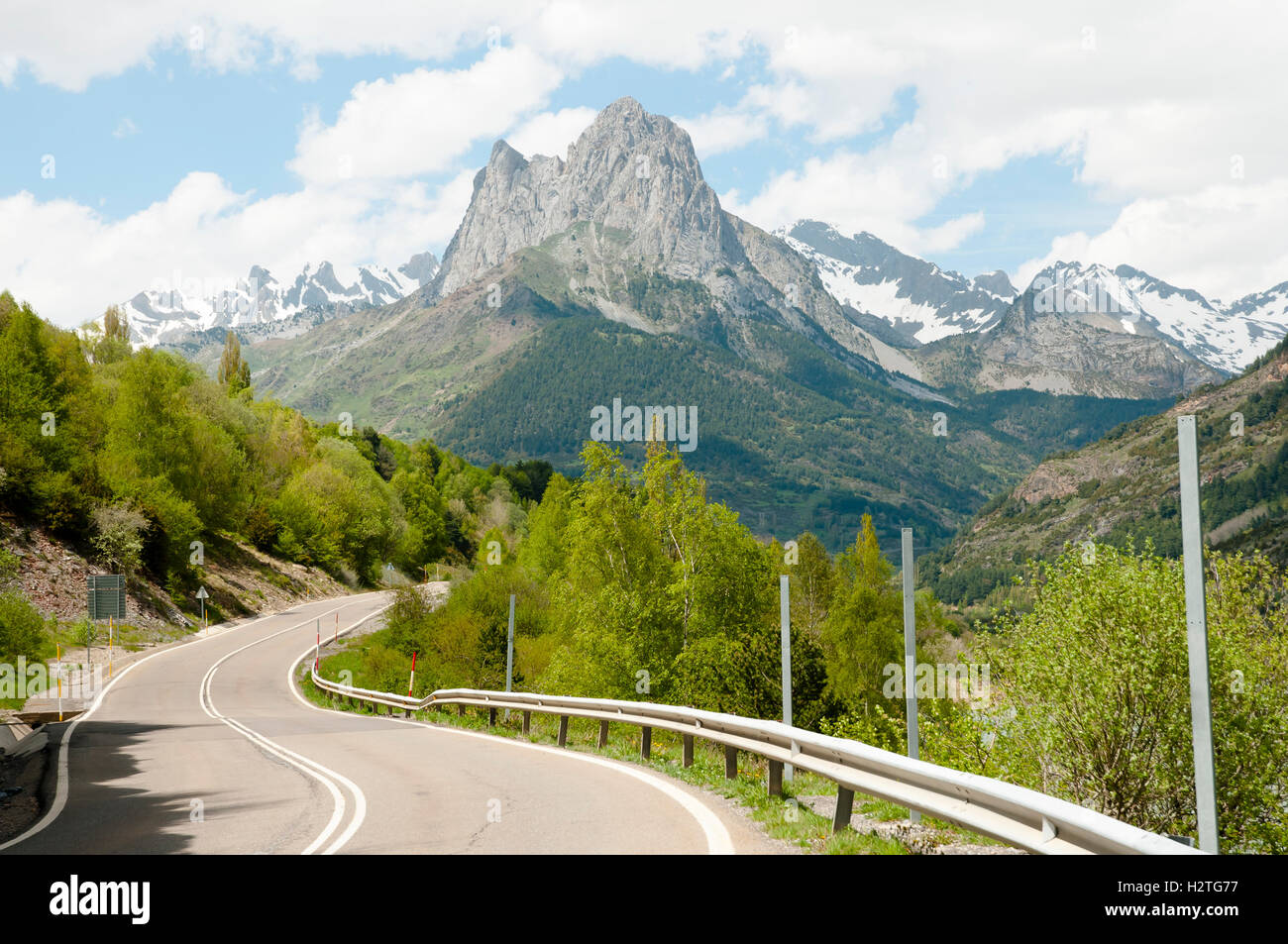 Spain mountains highway road hi-res stock photography and images - Alamy