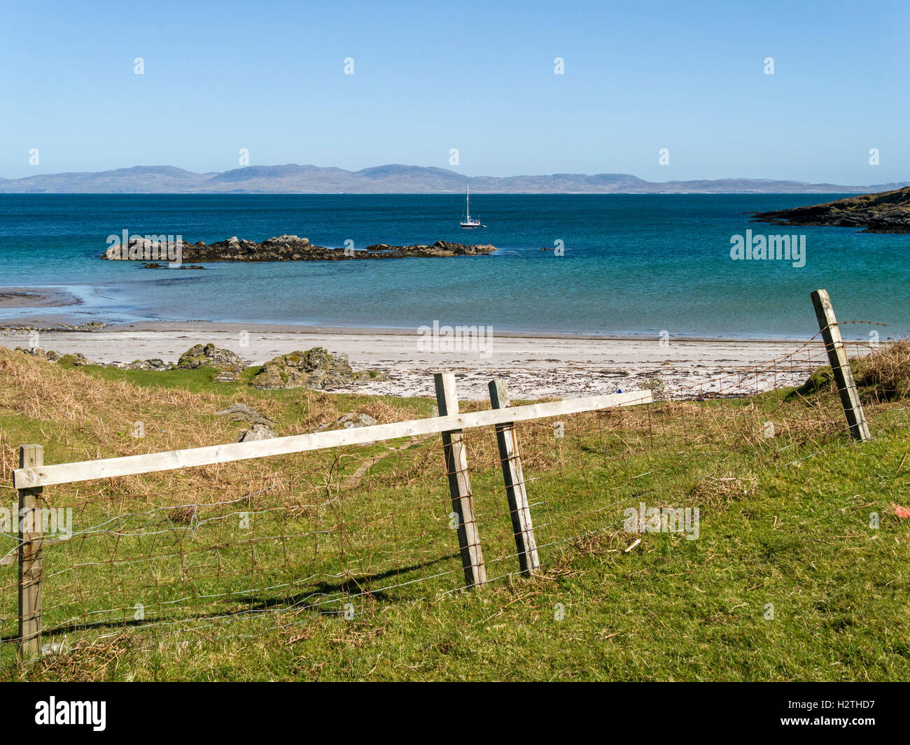 Colonsay scotland yacht hi-res stock photography and images - Alamy