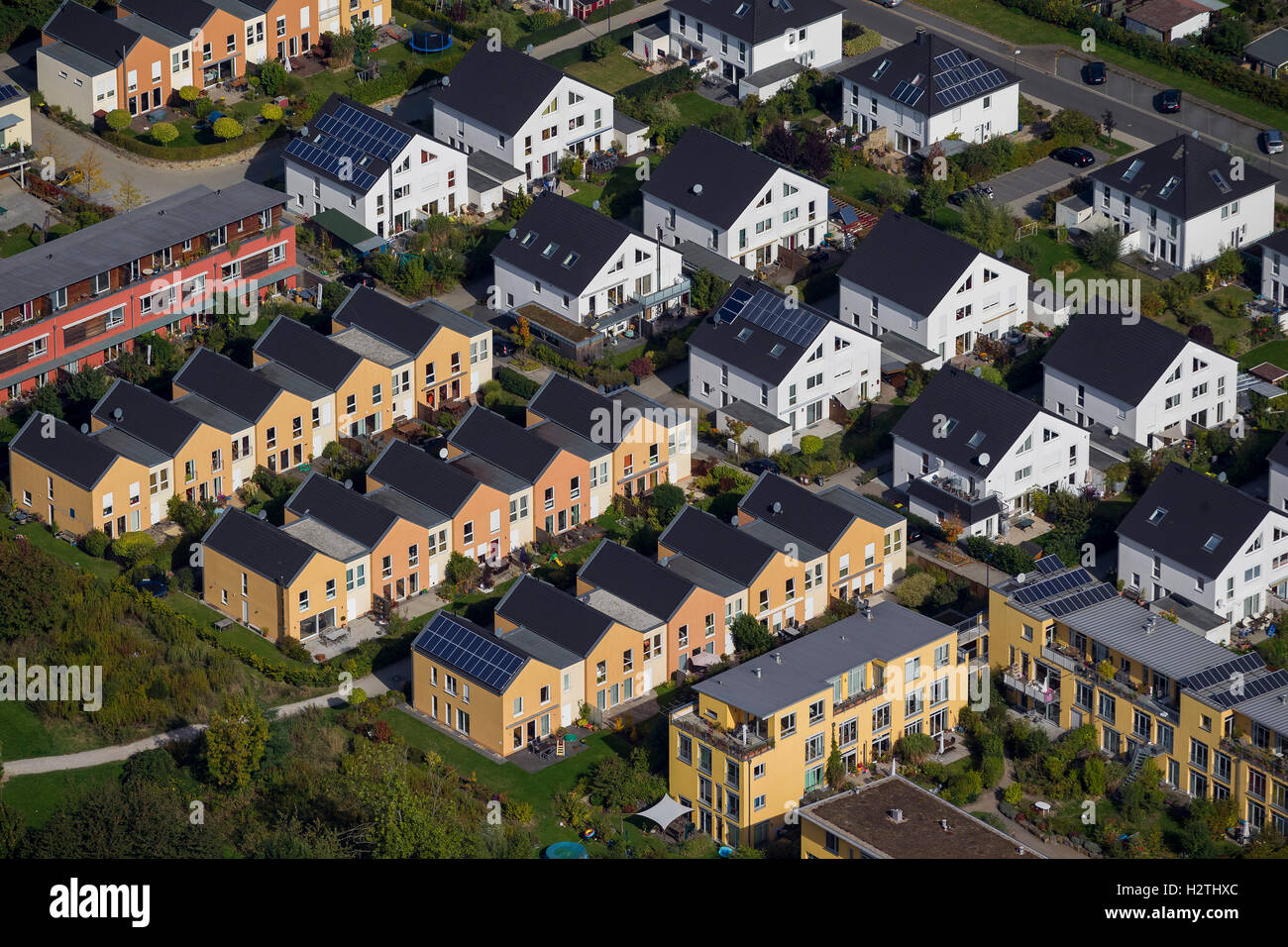Row houses in the tremoniapark hi-res stock photography and images - Alamy