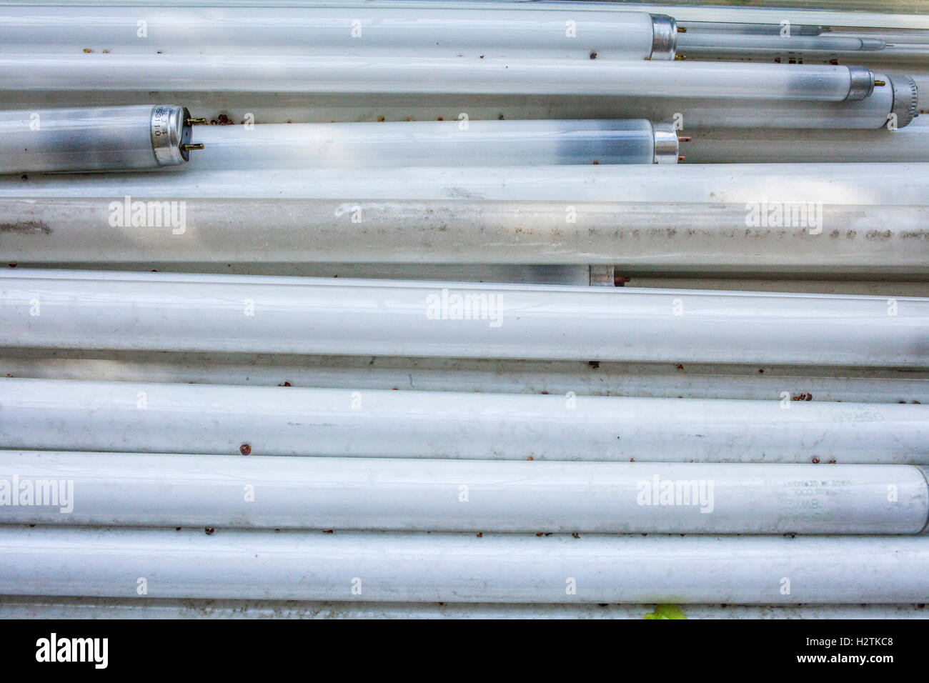 Recycle fluorescent tubes hi-res stock photography and images - Alamy