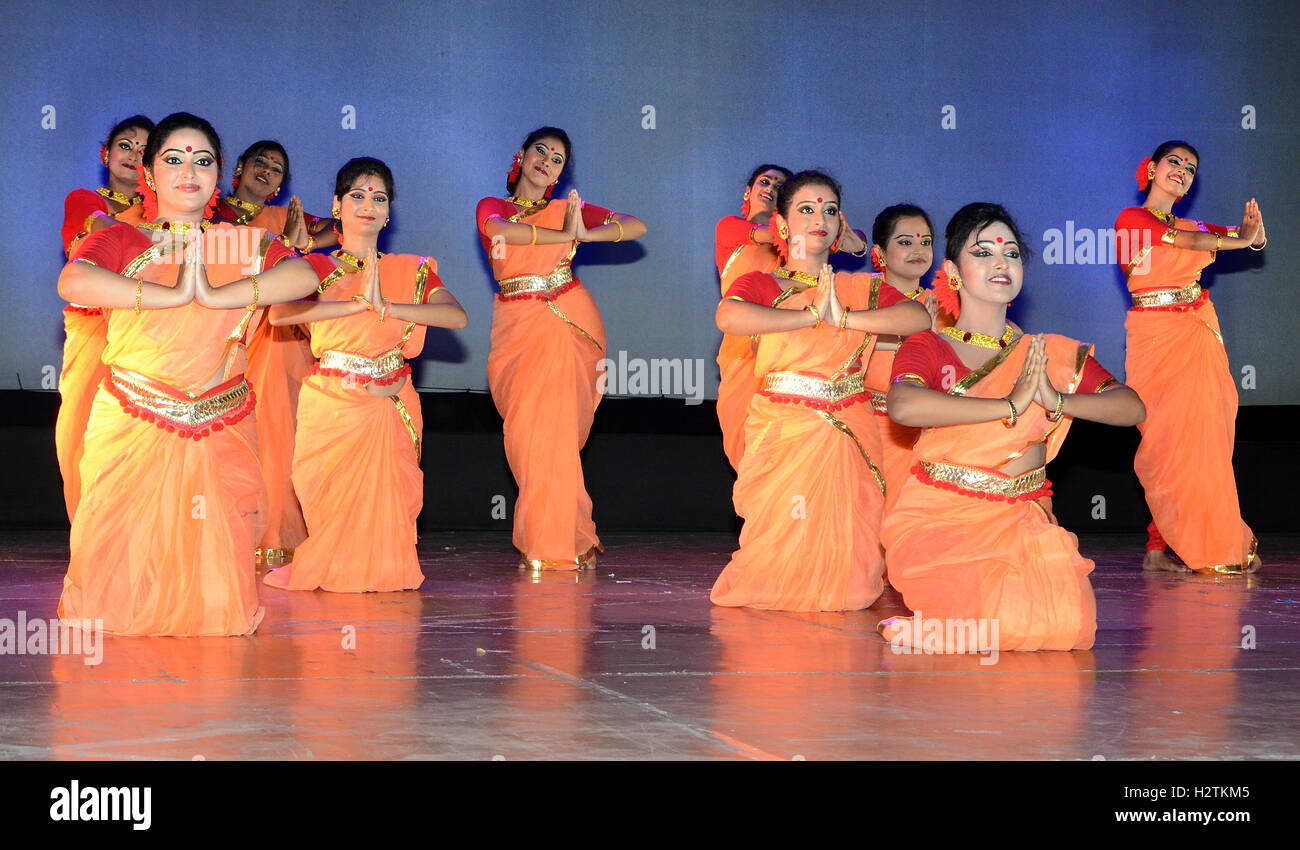 Indian Classical Dance Stock Photo - Alamy