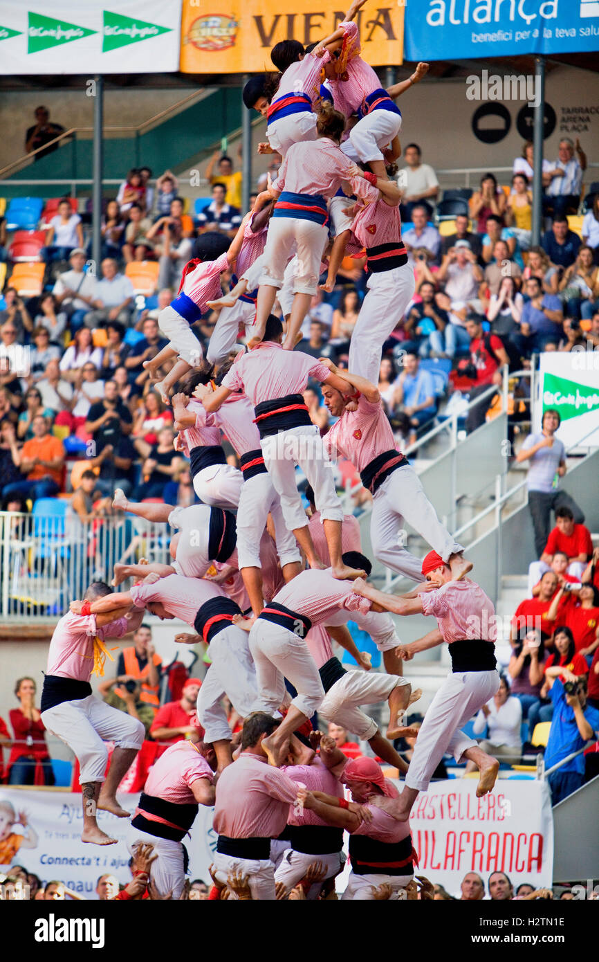 Castell human tower falling hi-res stock photography and images - Alamy