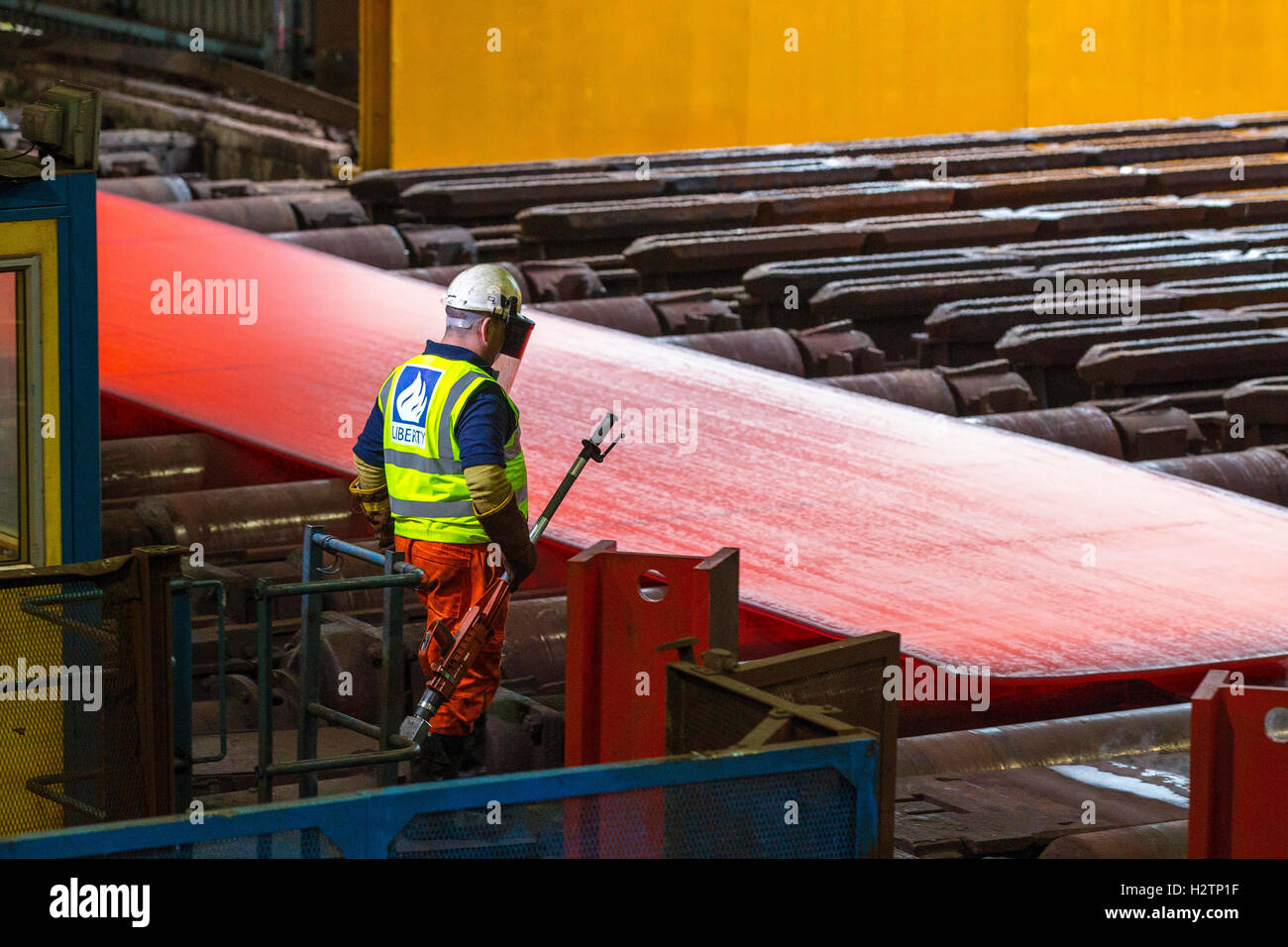 Red hot steel in steelworks being pressed Stock Photo - Alamy