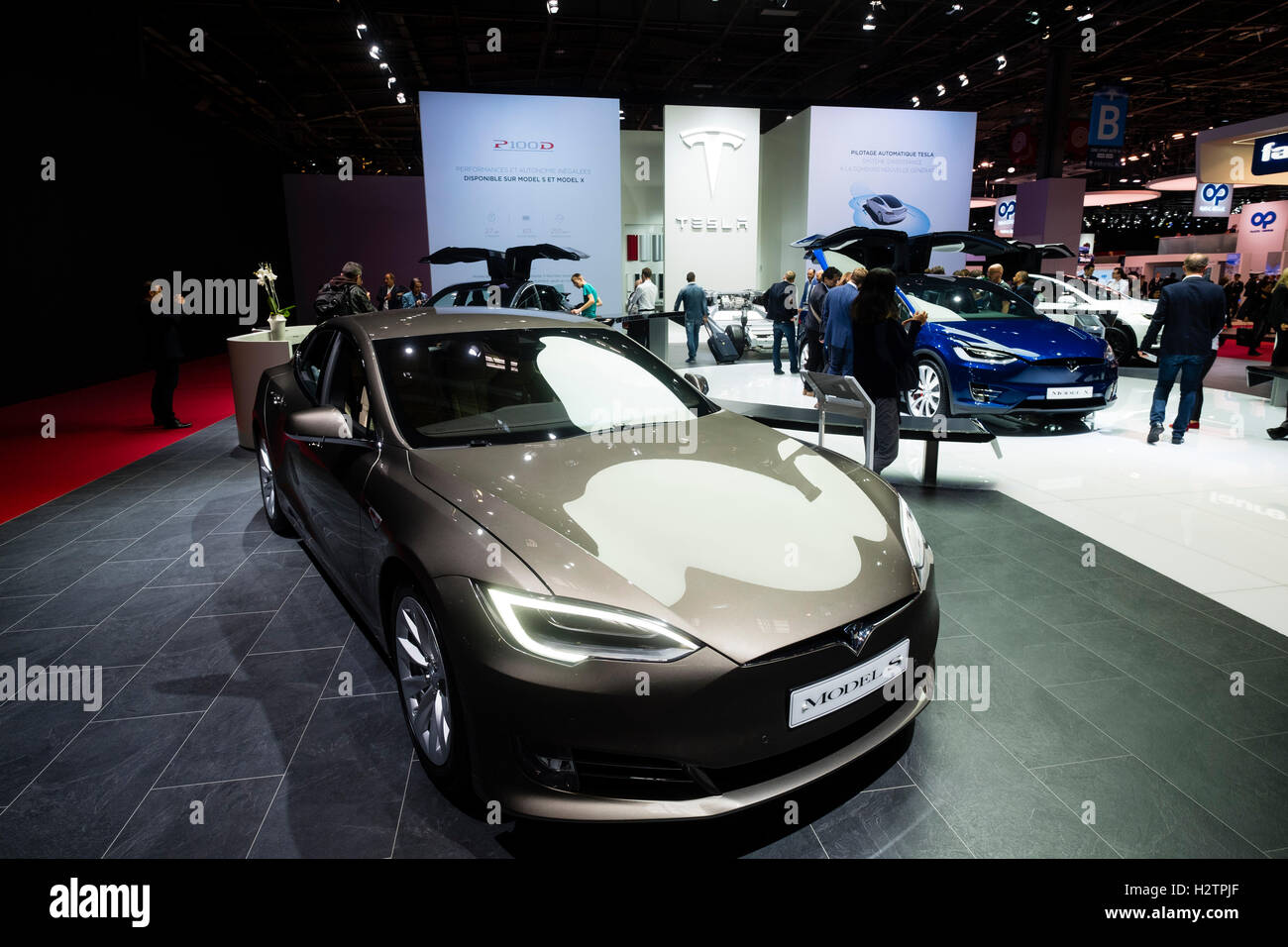 Tesla Model S at Paris Motor Show 2016 Stock Photo - Alamy