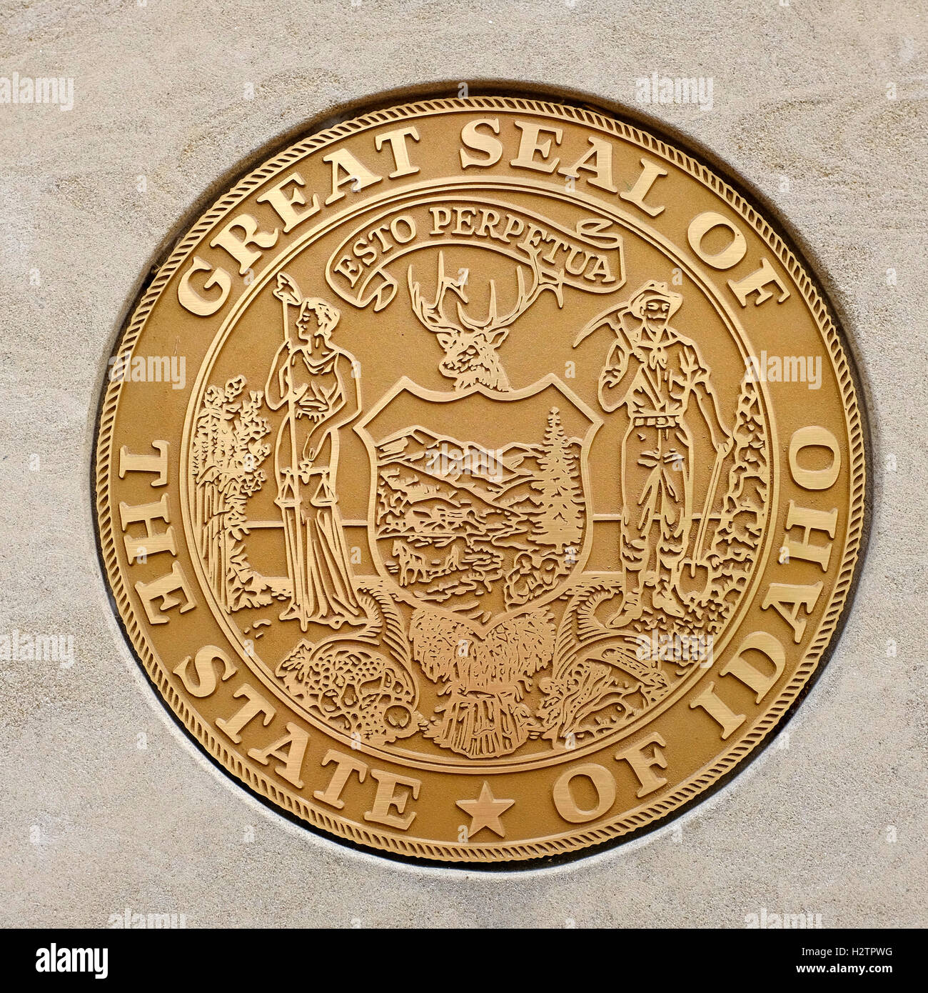 State fund hi-res stock photography and images - Alamy