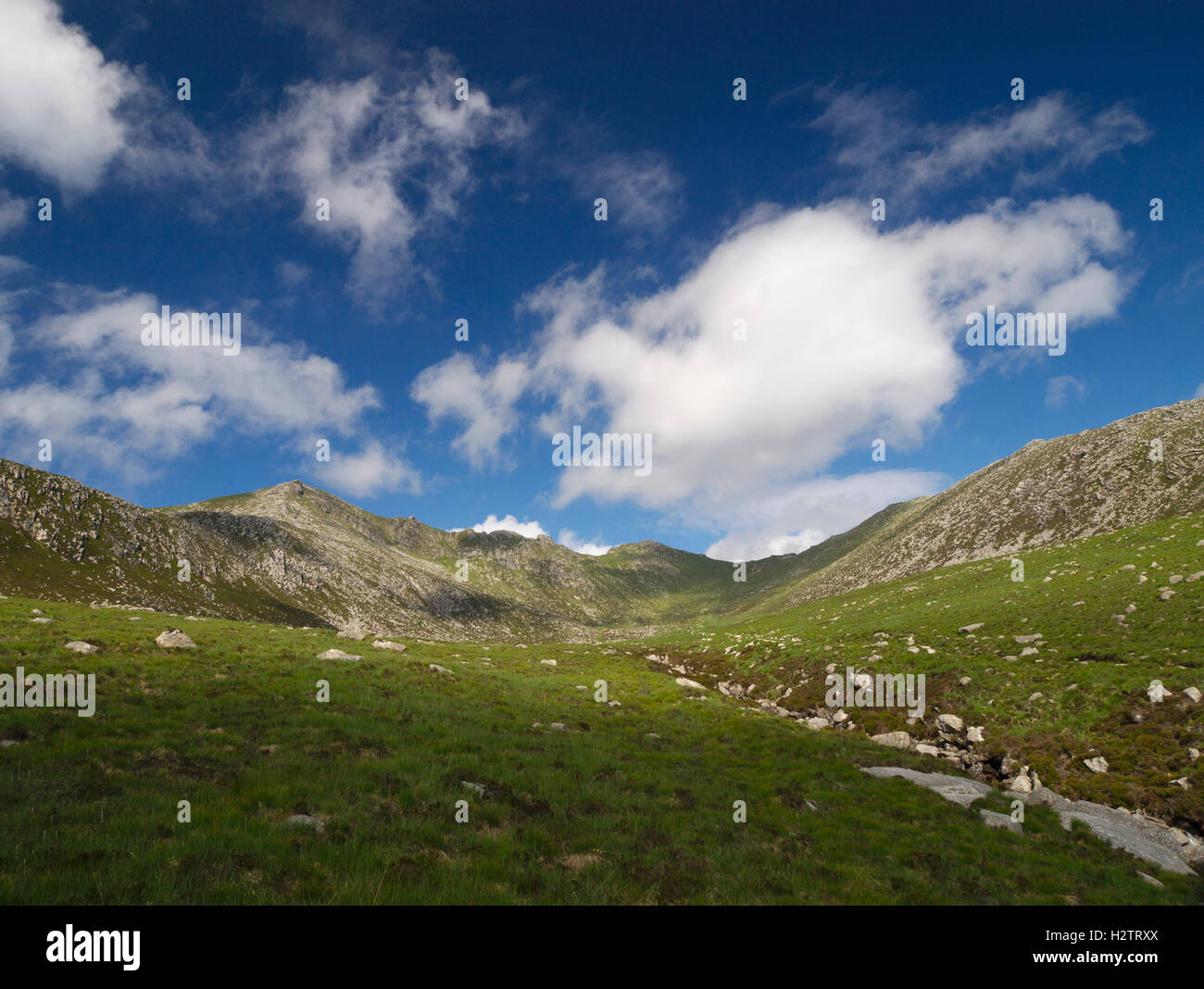 Goatfell & Coire Lan from Meall Breac on Corrieburn Bridge to Goatfell ...
