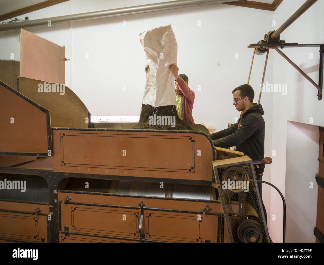 Sorting machine hi-res stock photography and images - Alamy