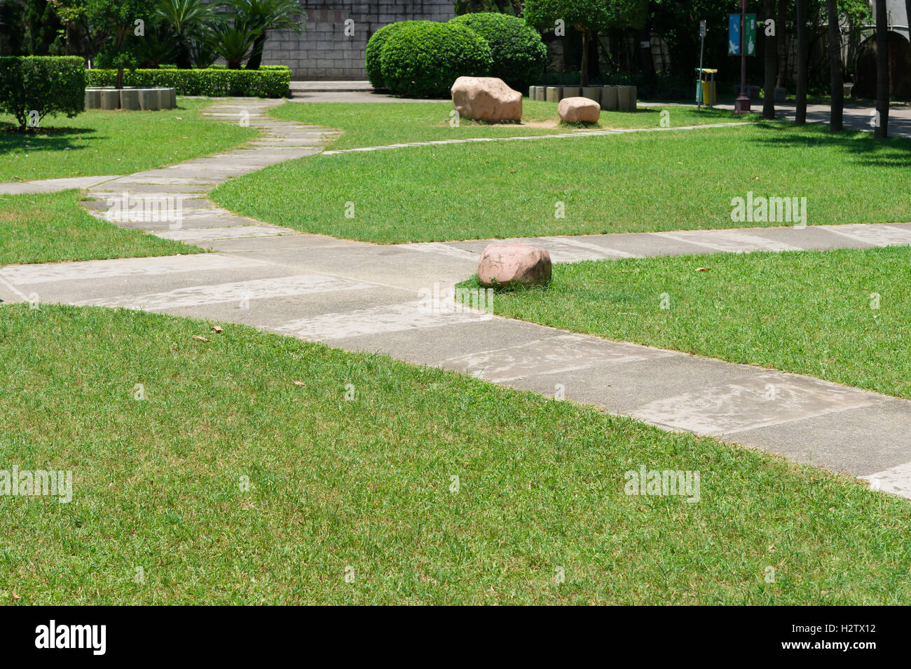 curved outdoor pathway in a park Stock Photo - Alamy