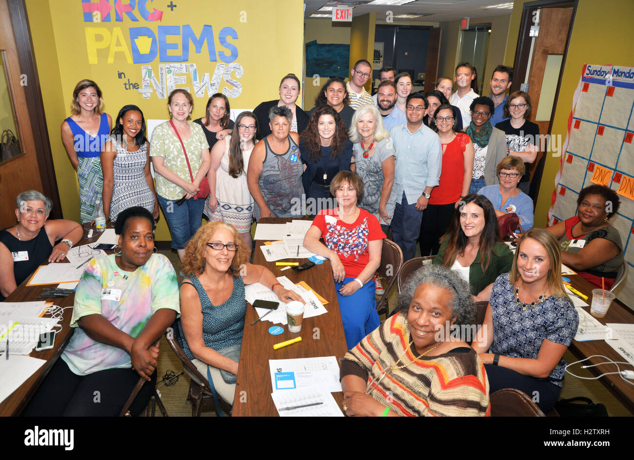 Phone bank volunteers hi-res stock photography and images - Alamy