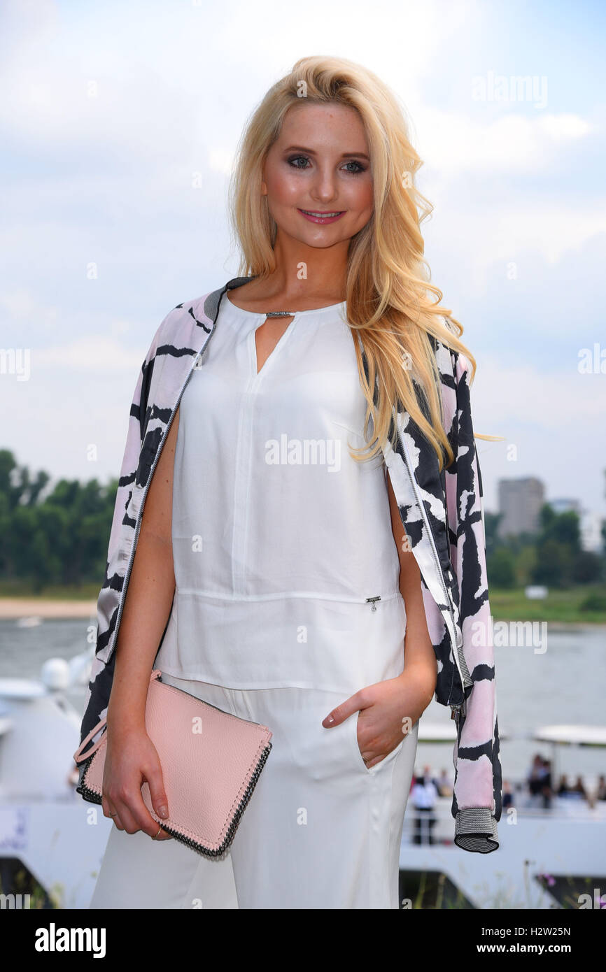 Anna steiger hi-res stock photography and images - Alamy