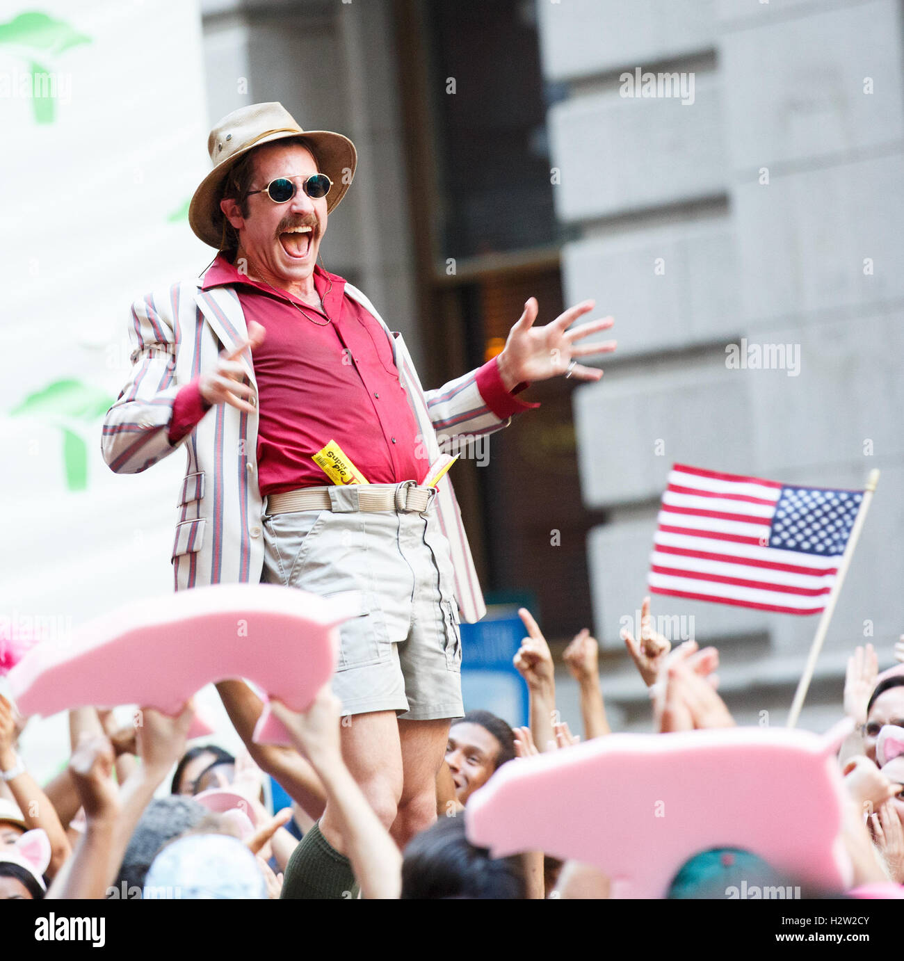 Jake Gyllenhaal on the set of the movie 'Okja' in New York Featuring ...