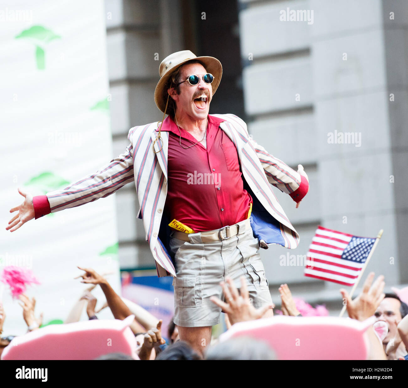 Jake Gyllenhaal on the set of the movie 'Okja' in New York Featuring ...