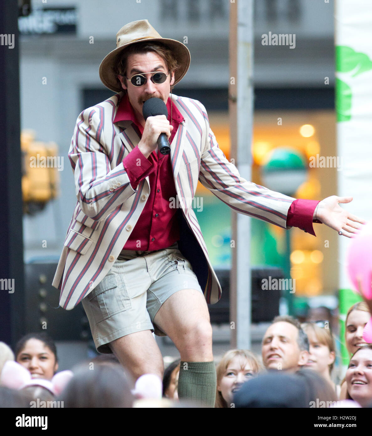 Jake Gyllenhaal on the set of the movie 'Okja' in New York Featuring ...