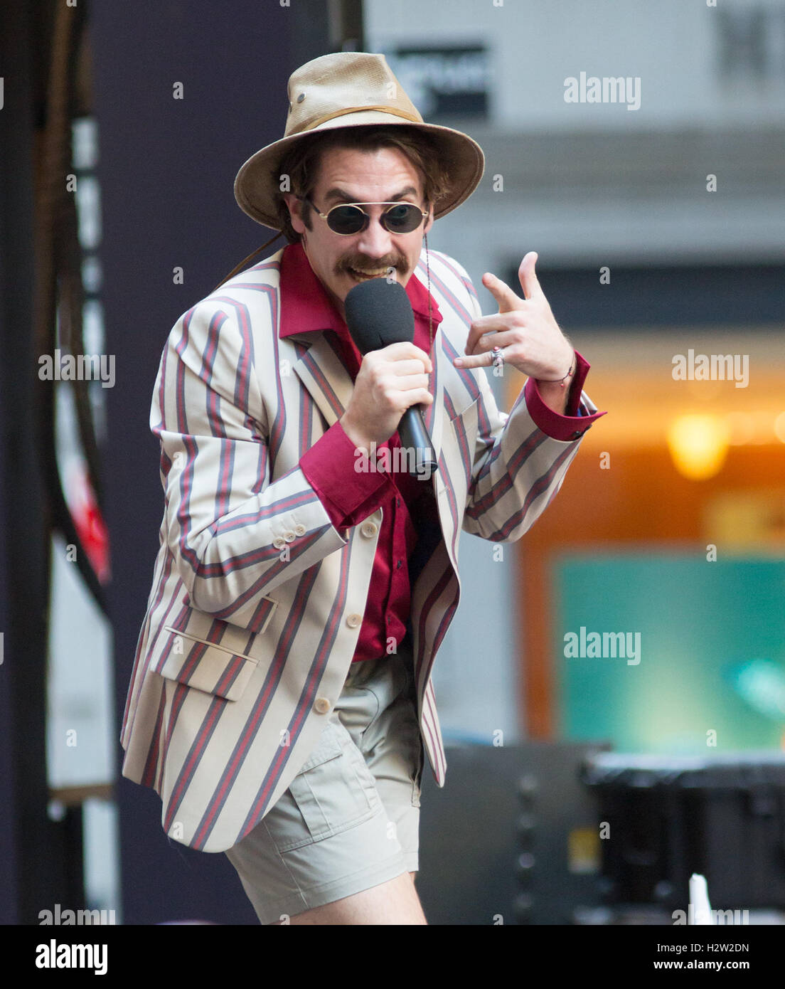 Jake Gyllenhaal on the set of the movie 'Okja' in New York Featuring ...