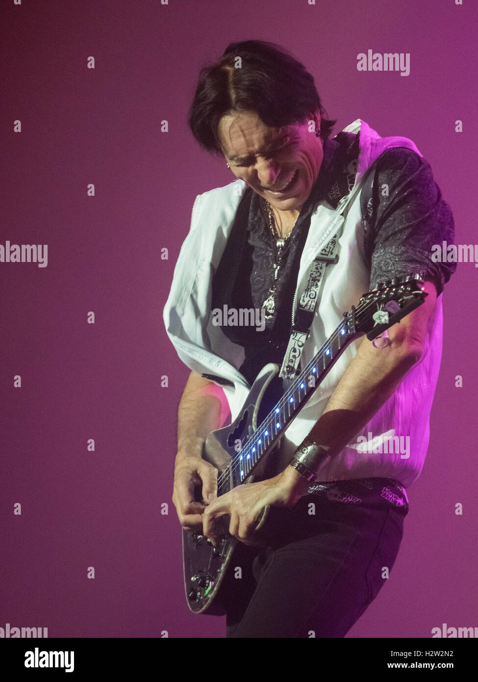 Steve Vai performing live in Grande Auditorio at Centro Cultural de ...