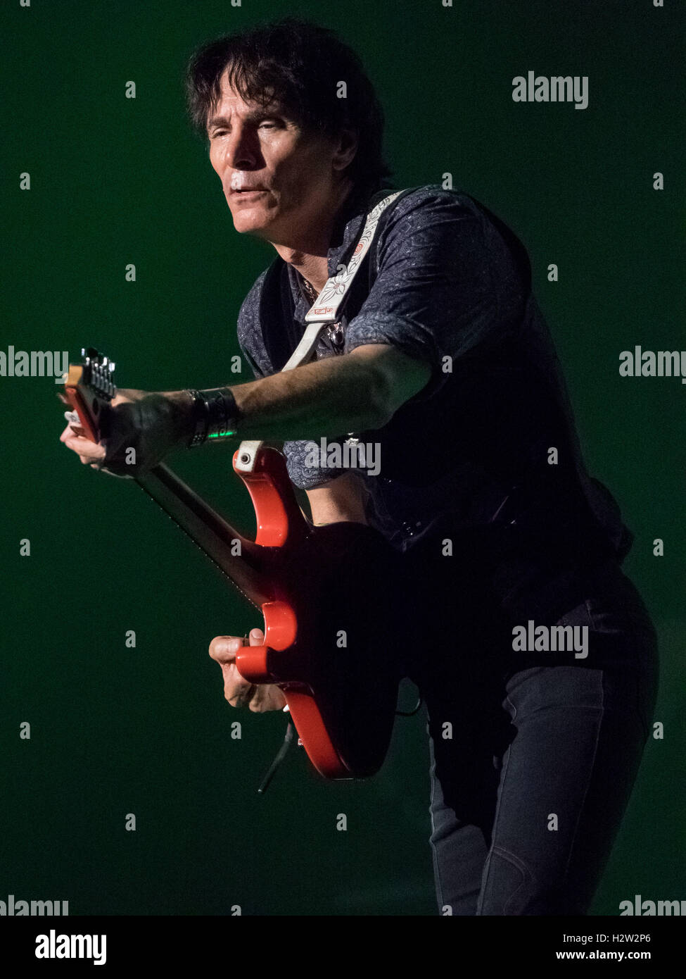 Steve Vai performing live in Grande Auditorio at Centro Cultural de ...