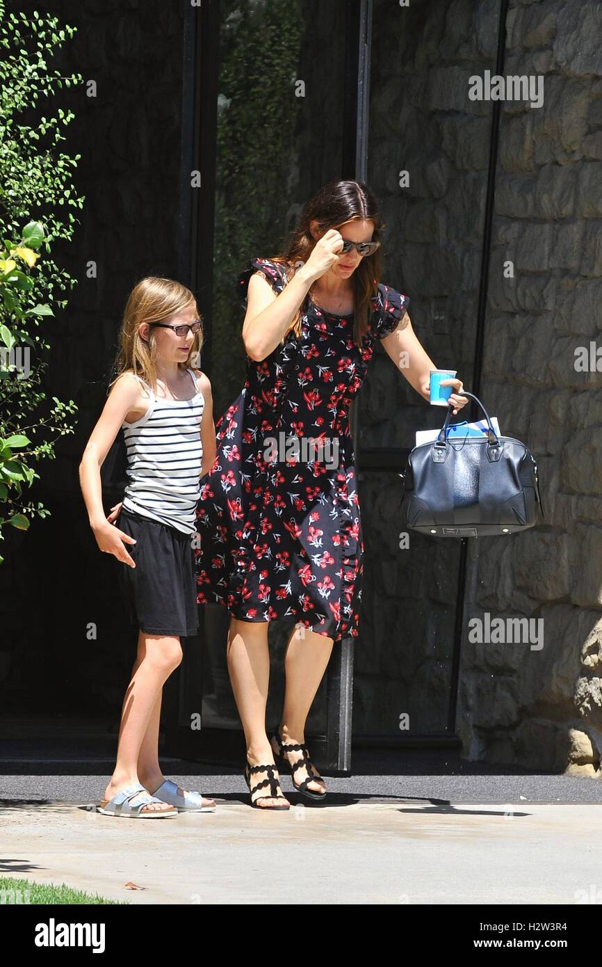 Jennifer Garner and her daughter Violet Affleck seen leaving church ...