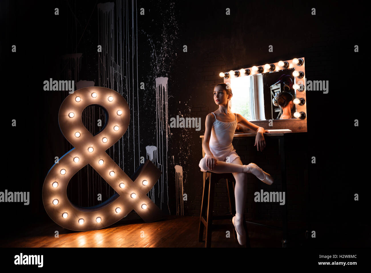 Teenage ballerina in the studio Stock Photo - Alamy
