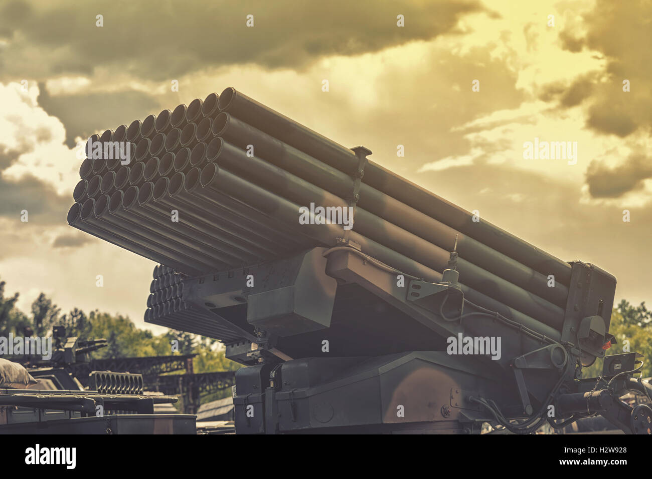 Heavy multiple rocket launcher hi-res stock photography and images - Alamy