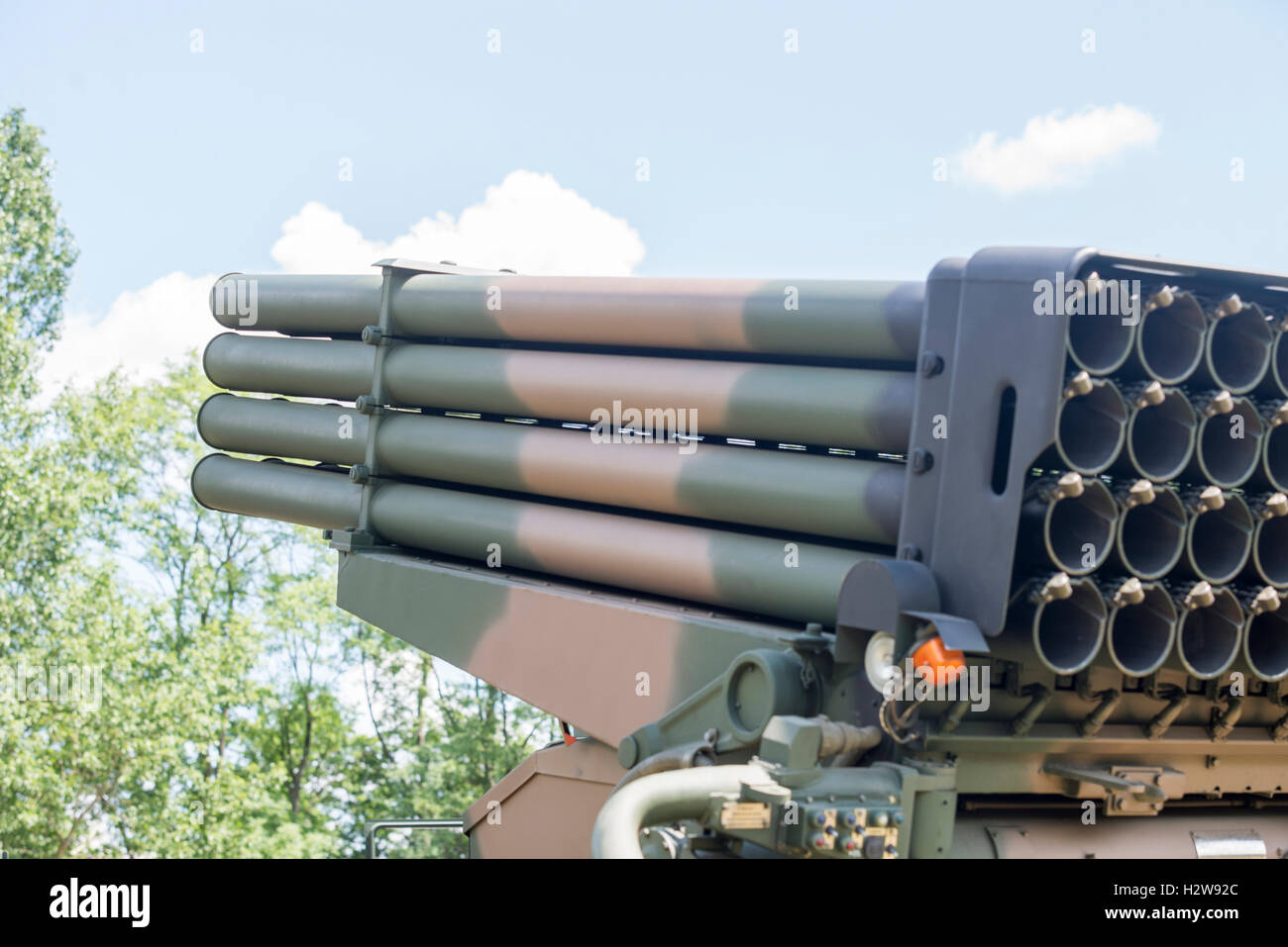 Heavy multiple rocket launcher hi-res stock photography and images - Alamy