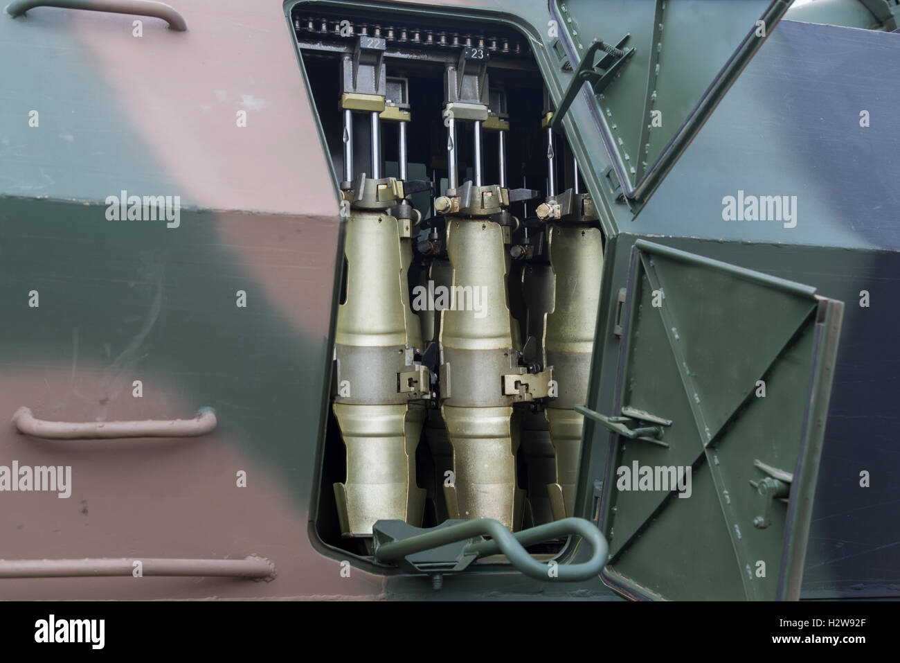 Heavy multiple rocket launcher hi-res stock photography and images - Alamy