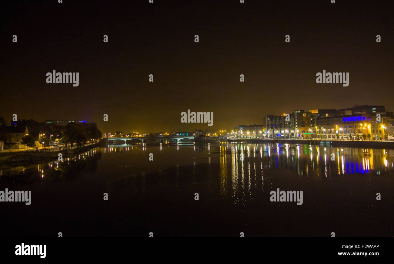 View from the Shannon Bridge Limerick Stock Photo - Alamy