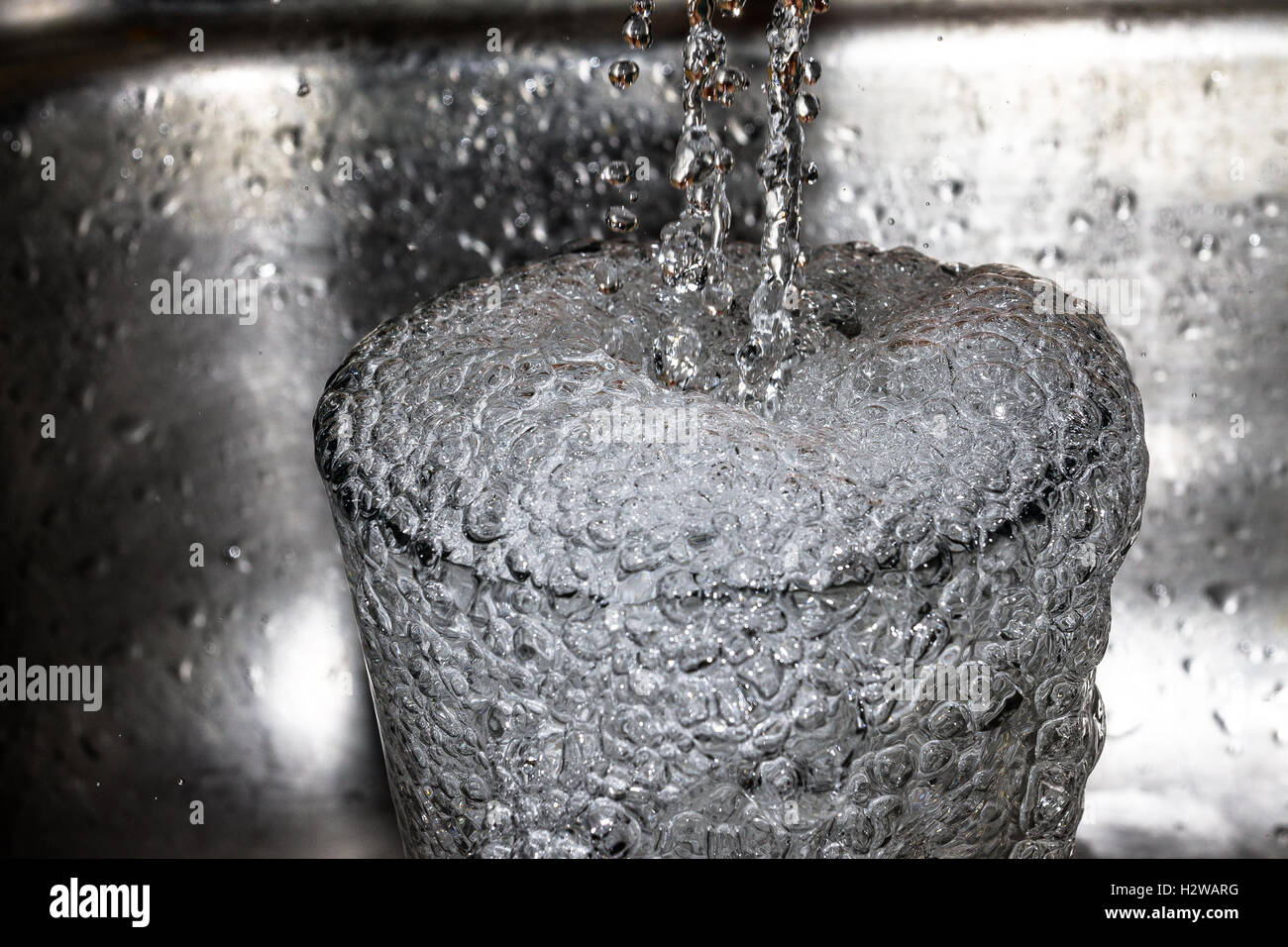 Frozen water motion hi-res stock photography and images - Alamy