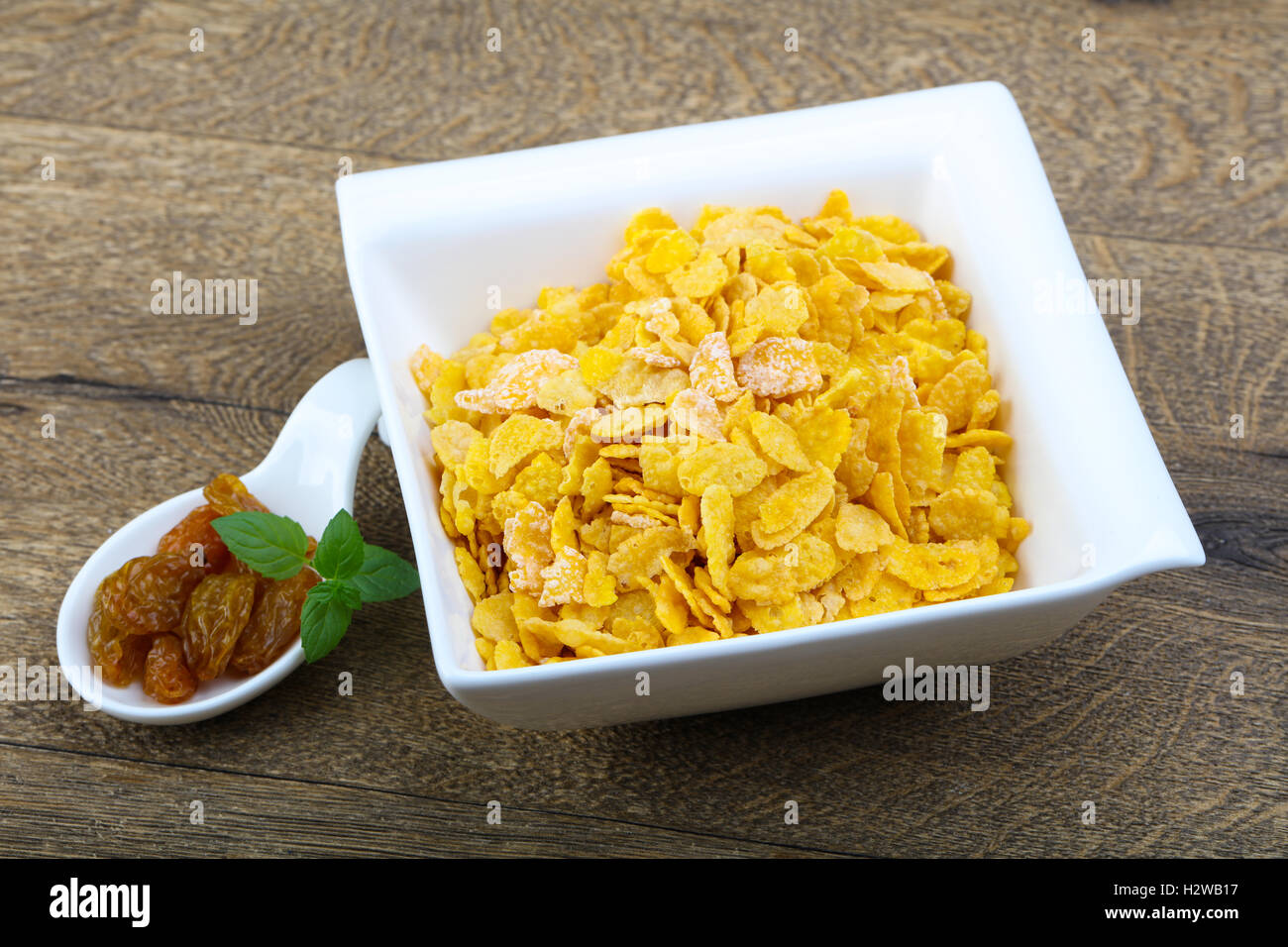 Corn flakes with raisin - dietary fitness breakfast Stock Photo - Alamy