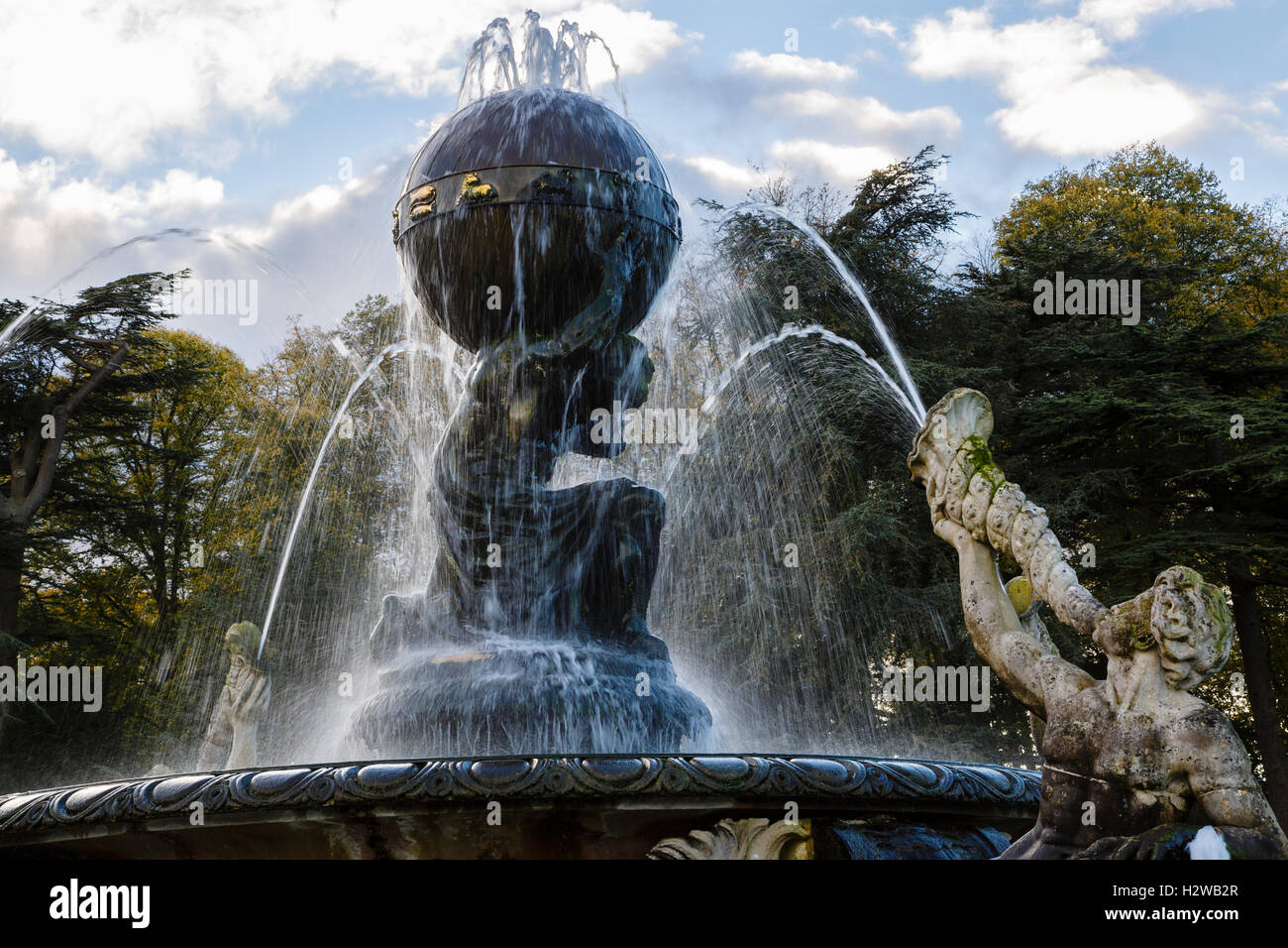 The Atlas Fountain, Castle Howard, North Yorkshire Stock Photo - Alamy