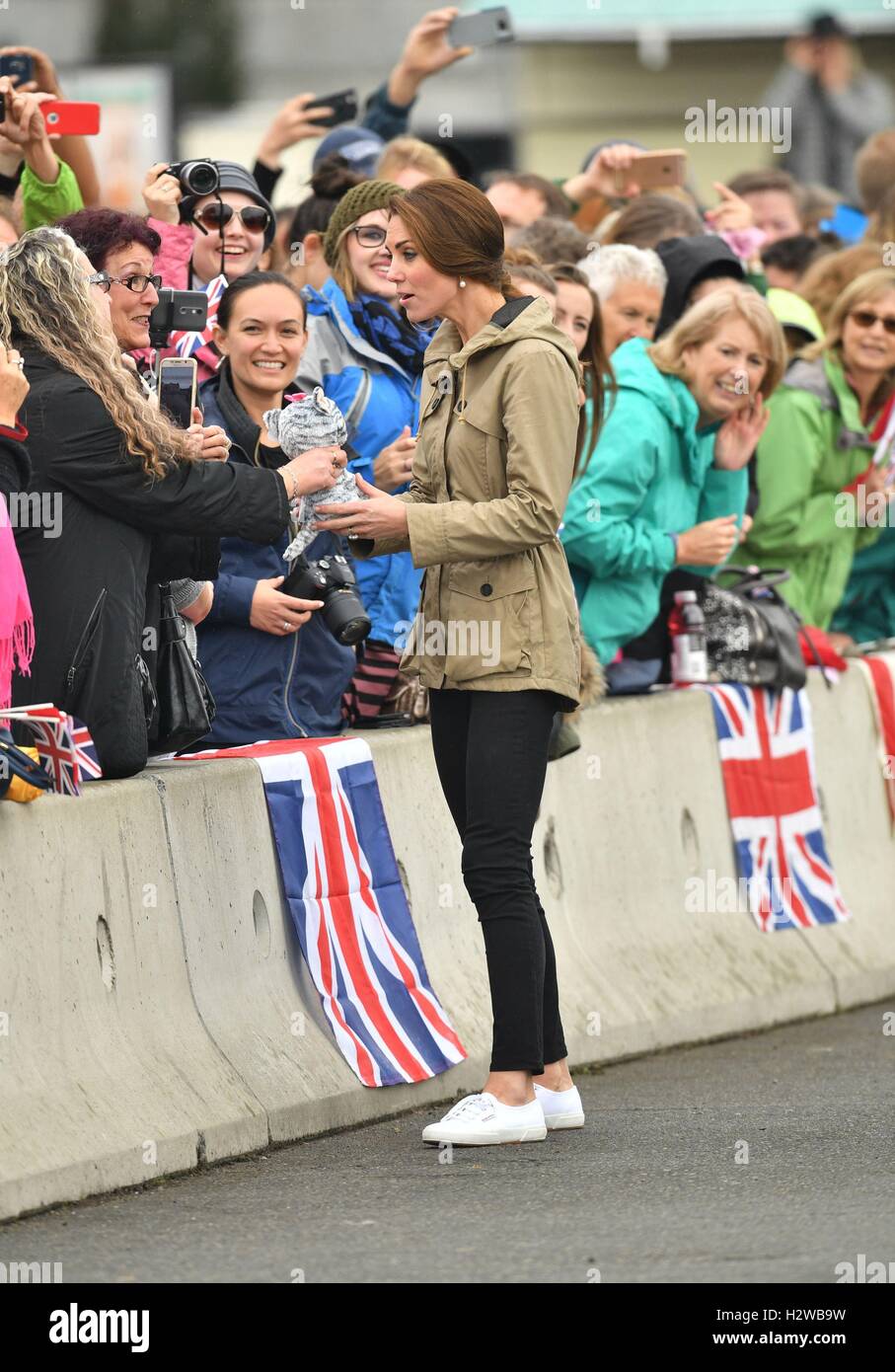 The Duchess of Cambridge on a walkabout in Victoria Inner Harbour in ...