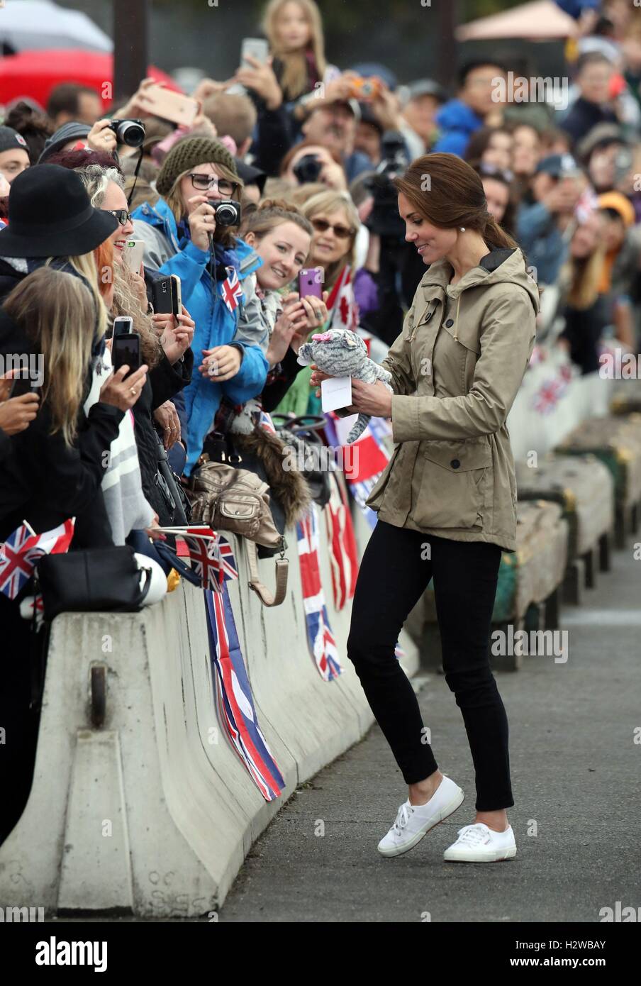 The Duchess of Cambridge on a walkabout in Victoria Inner Harbour in ...