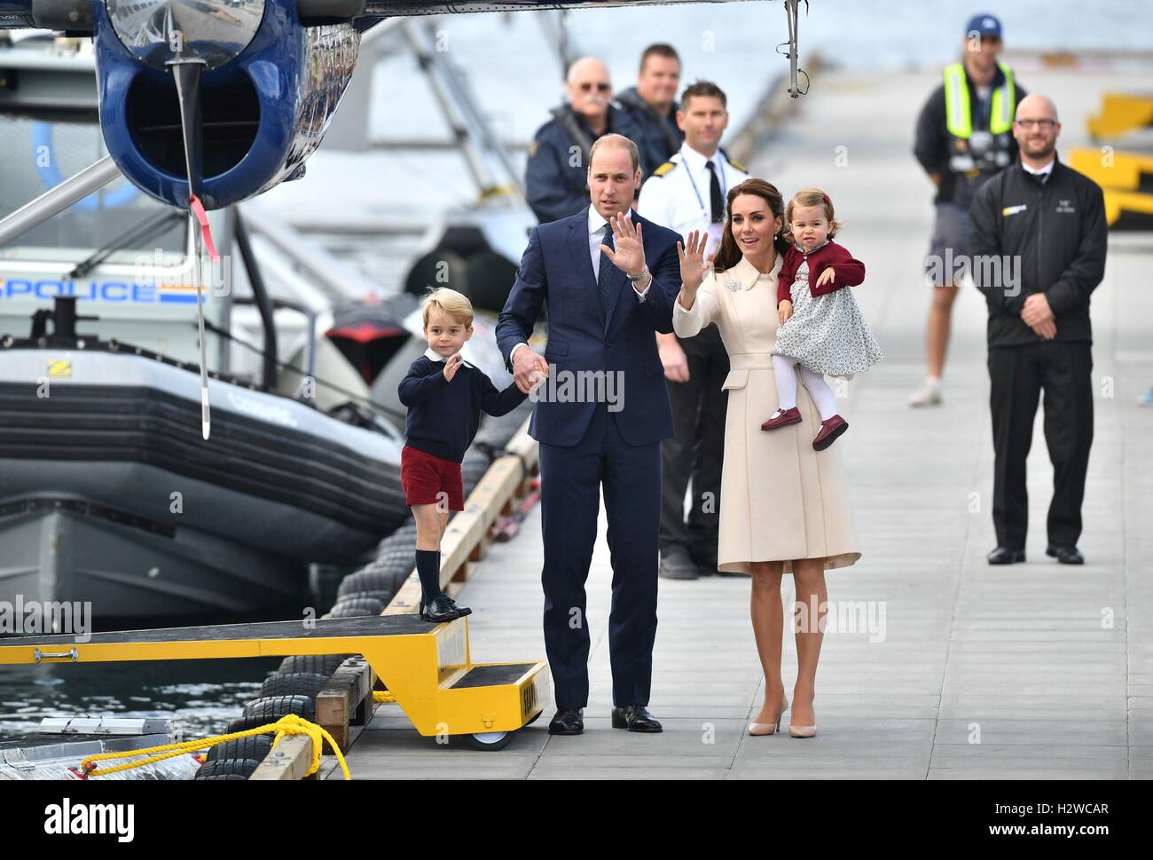 The Duke and Duchess of Cambridge, Prince George and Princess Charlotte ...