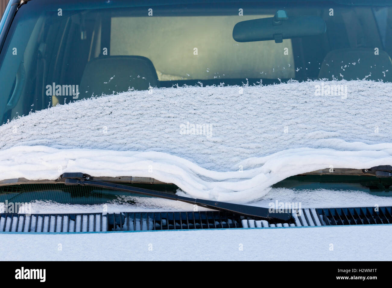 Frozen windshield blade hi-res stock photography and images - Alamy