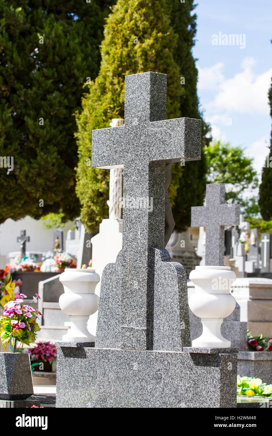 Old cross in a cemetery Stock Photo - Alamy