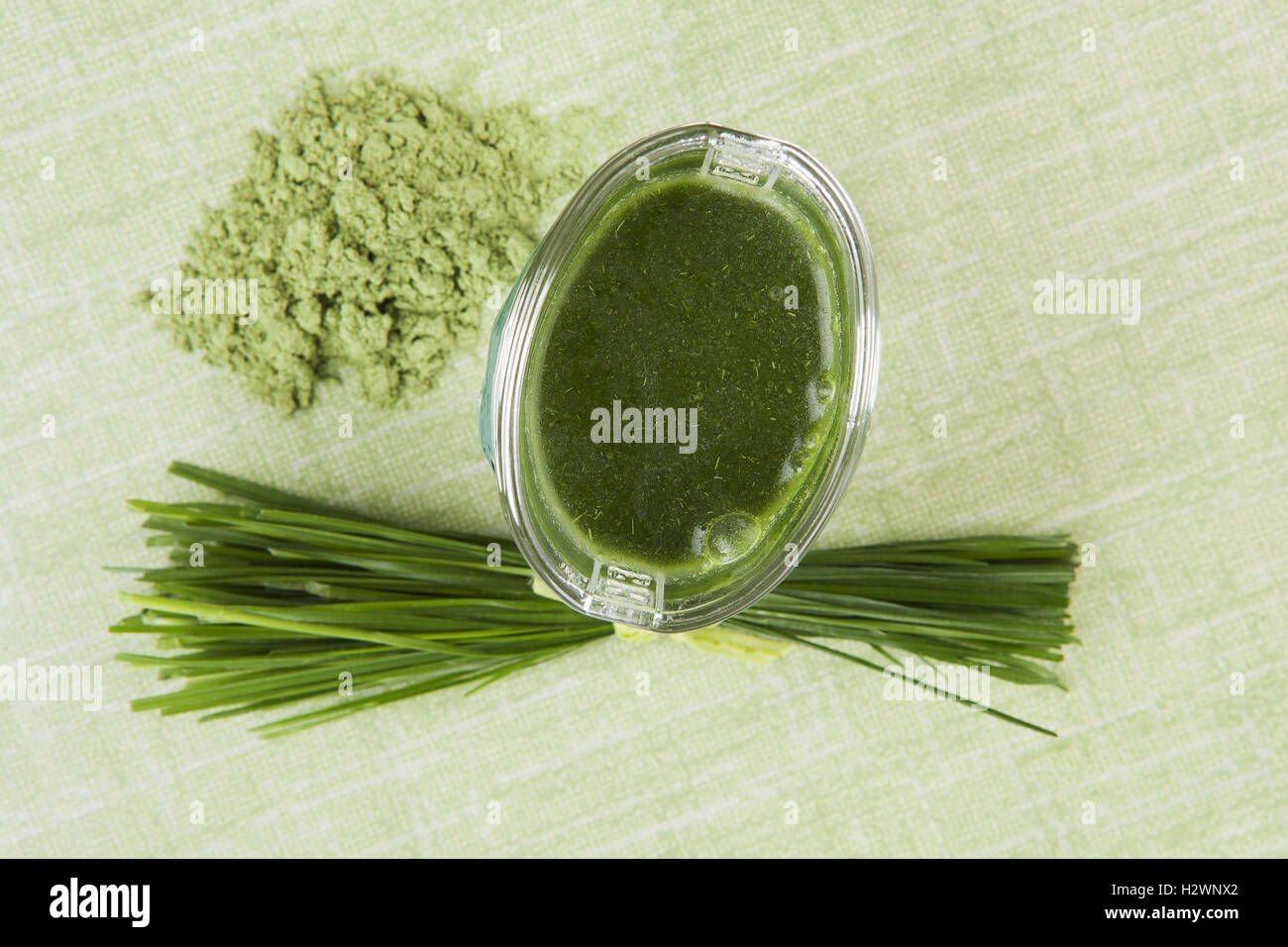 Green food supplements Stock Photo - Alamy