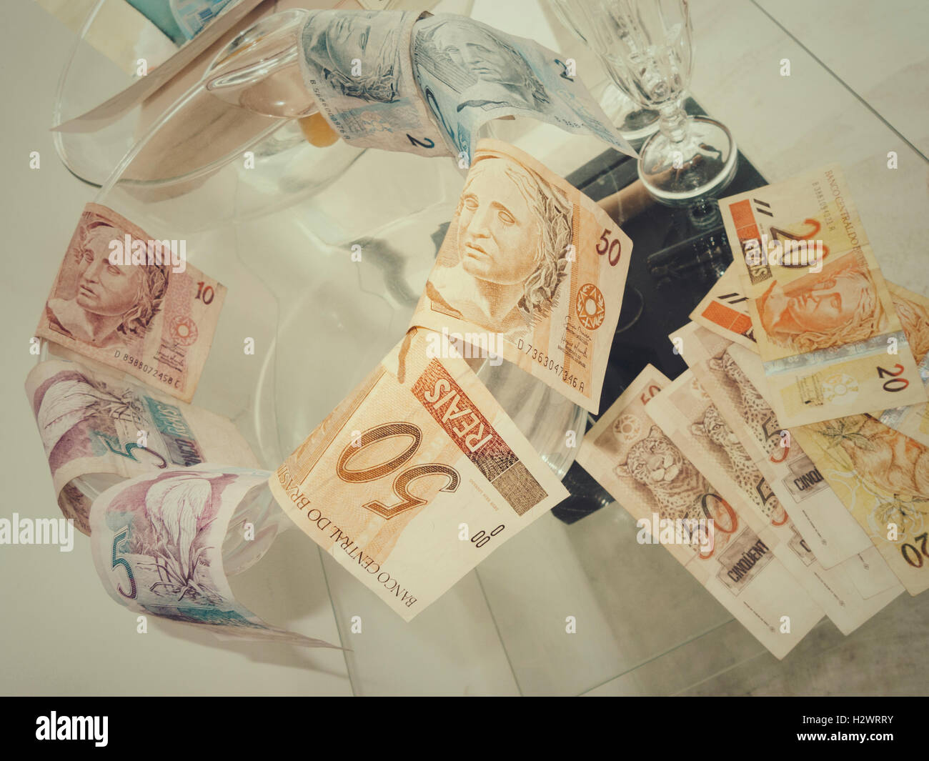 Brazilian real notes hi-res stock photography and images - Alamy