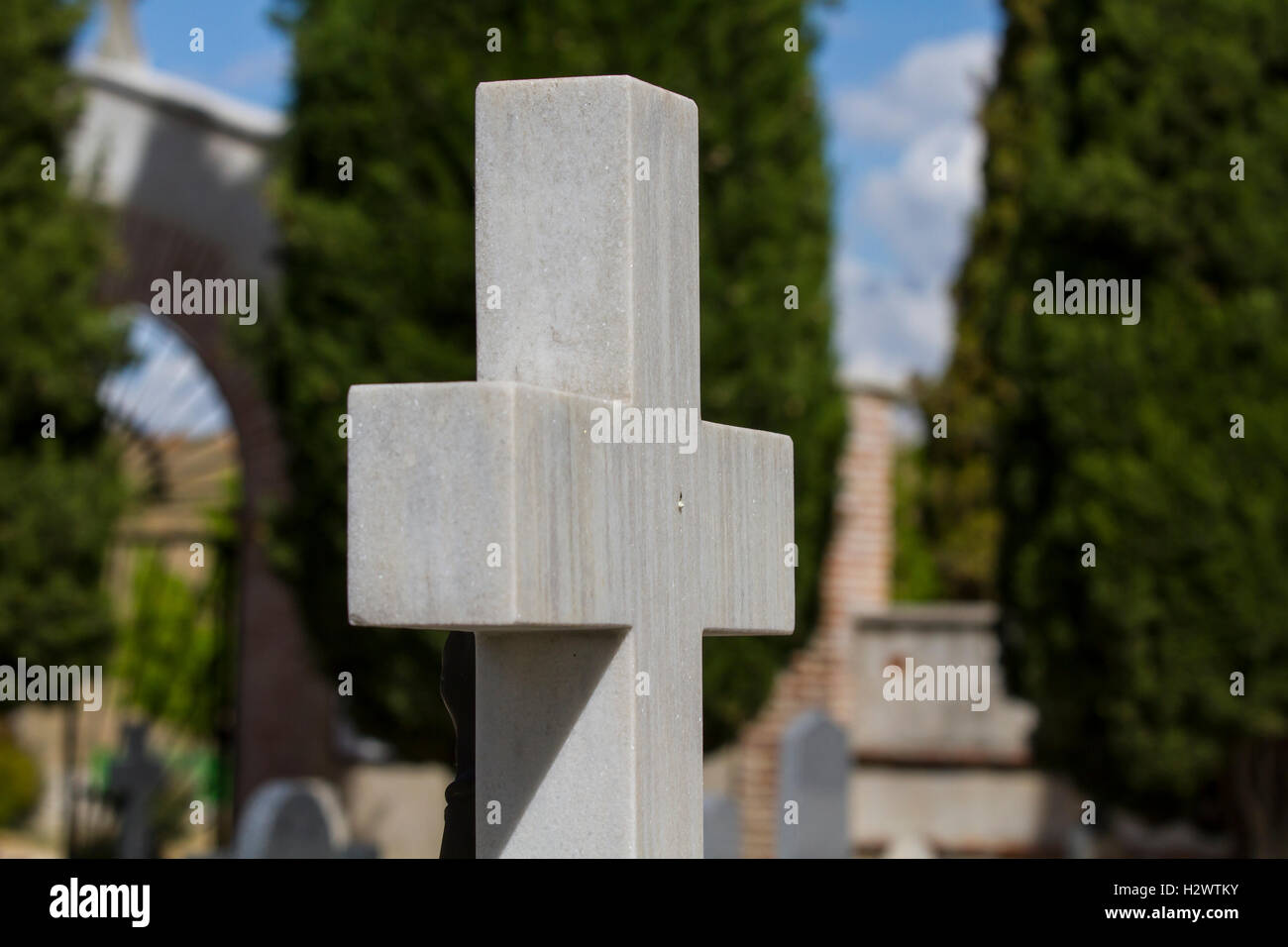 Old cross in a cemetery Stock Photo - Alamy
