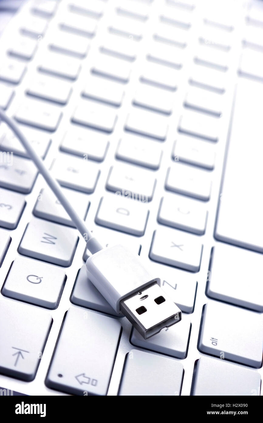 Keyboard with usb jack Stock Photo - Alamy