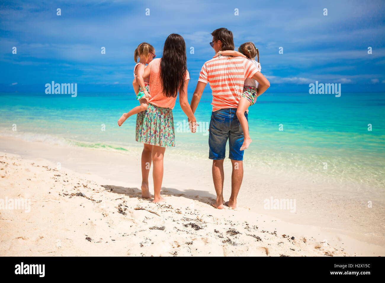 Backside [rear view] family hi-res stock photography and images - Alamy
